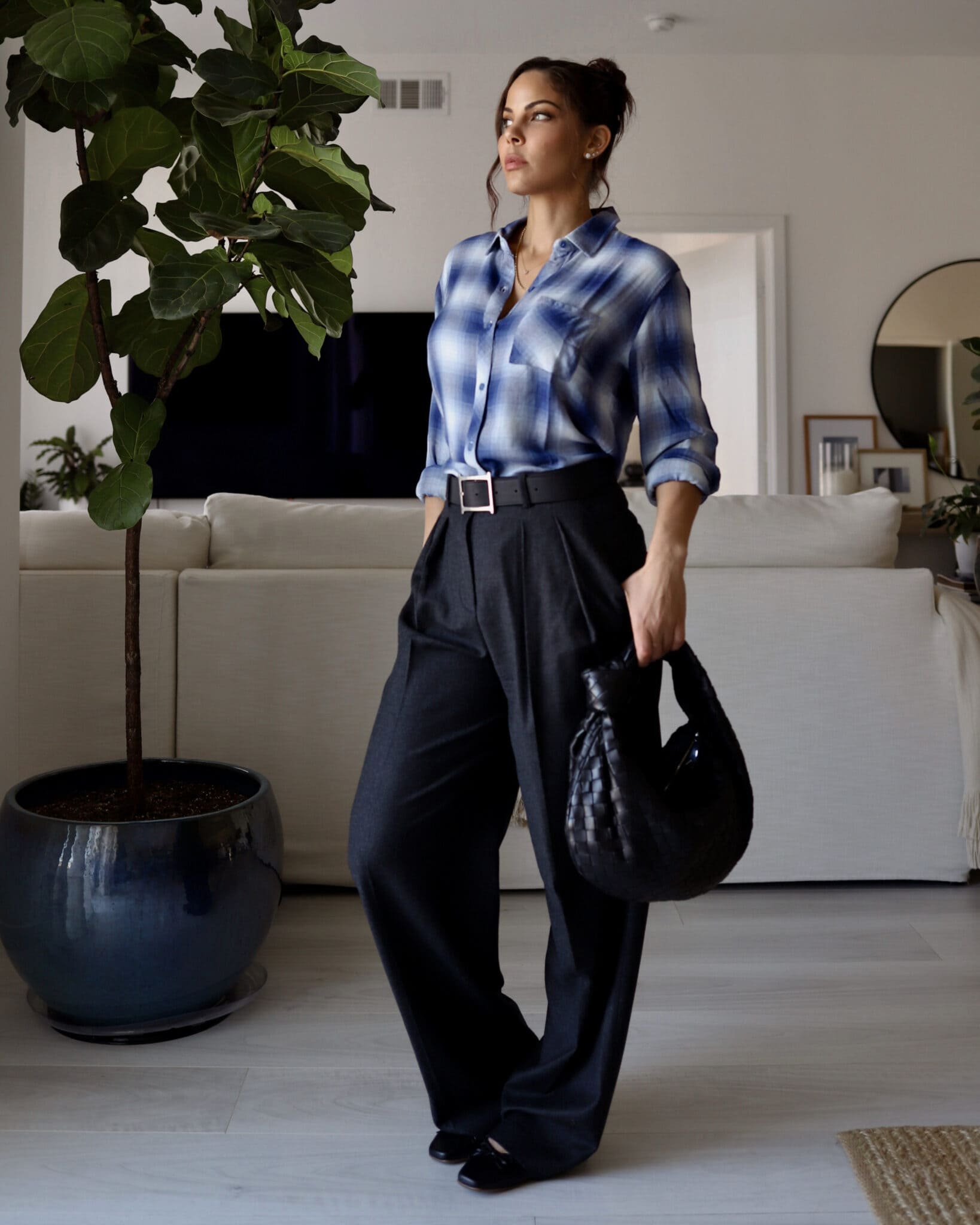 How to Style A Flannel Top (A Women's Style Guide) - Purfect Sunday